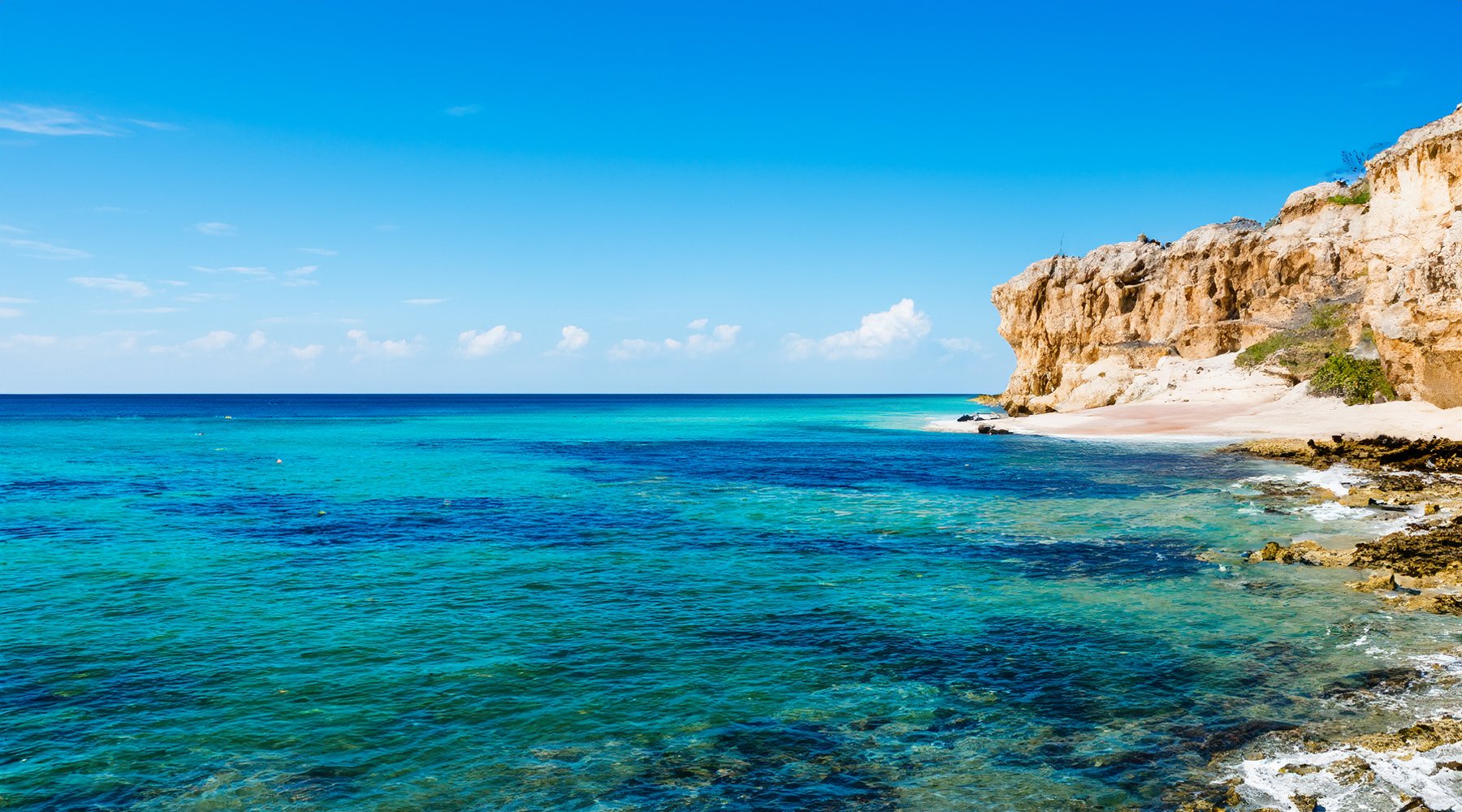 Coastal Vibes With Sparkling Lights – House of Effy